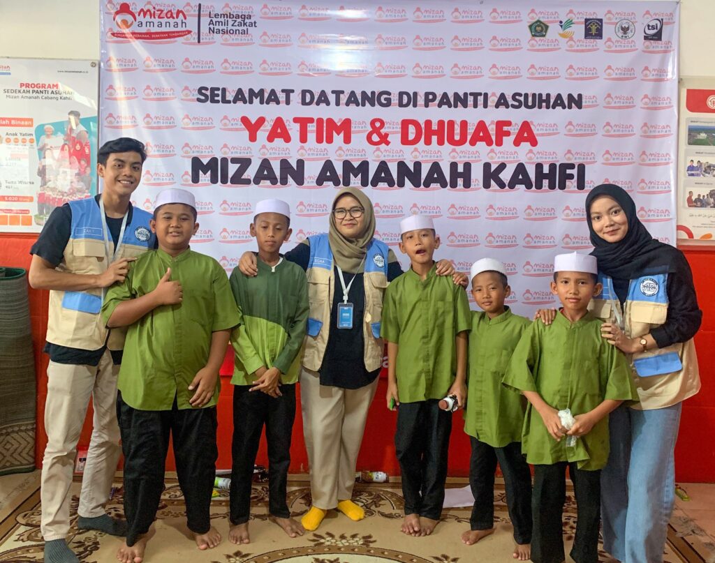 HIMABIS IISIP Jakarta Gelar HB Care, Tumbuhkan Kepedulian Sosial ...